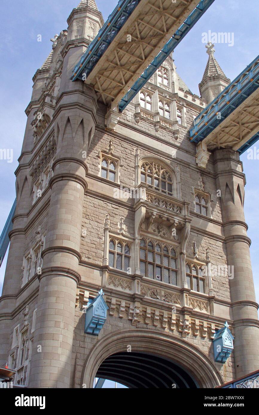 Victorian tower bridge hi-res stock photography and images - Alamy