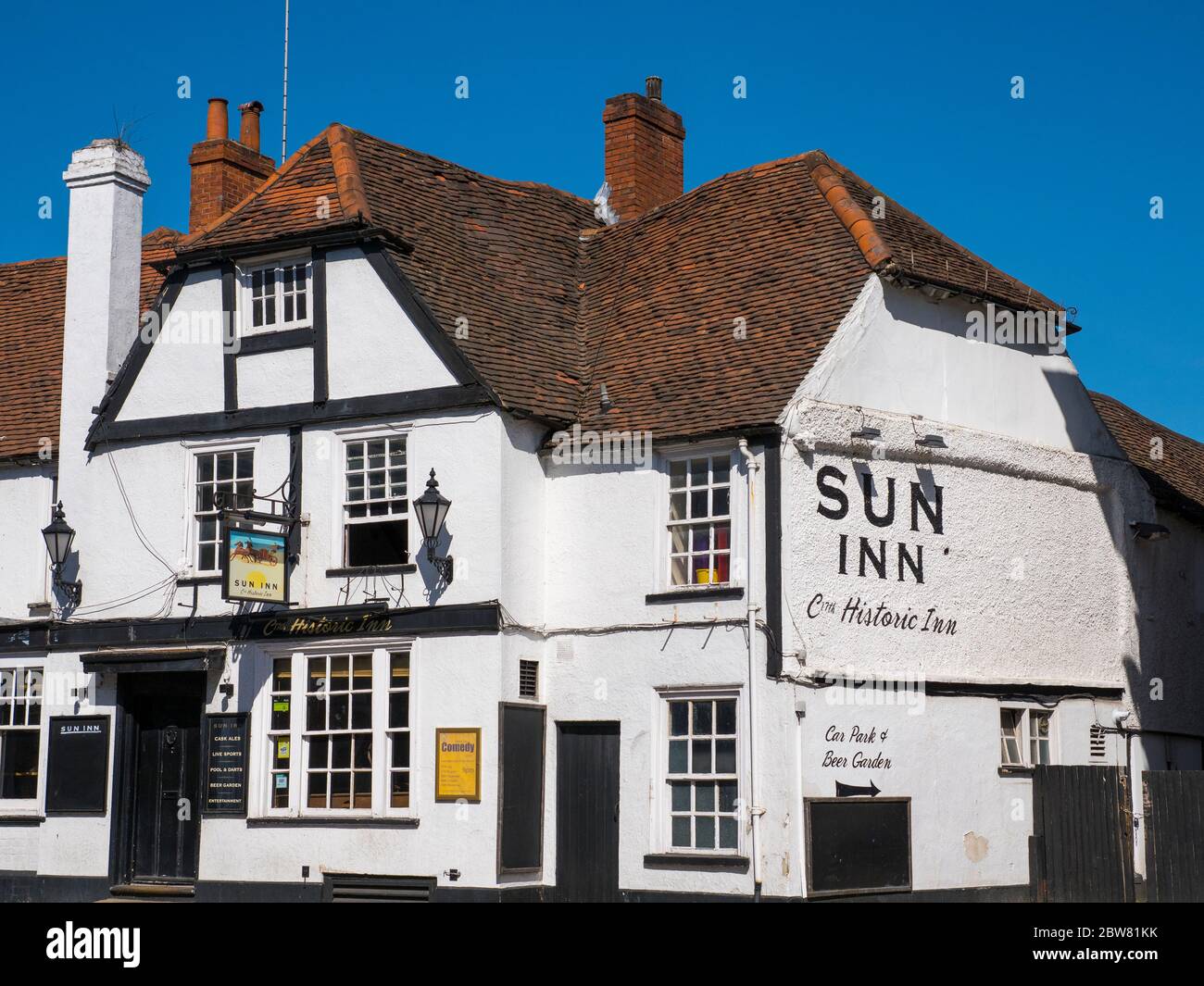 The sun inn pub hi-res stock photography and images - Alamy
