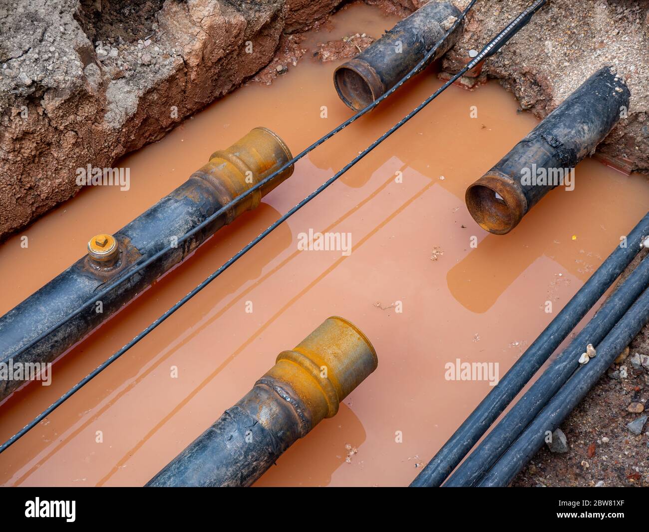 Pipe rupture hi-res stock photography and images - Alamy