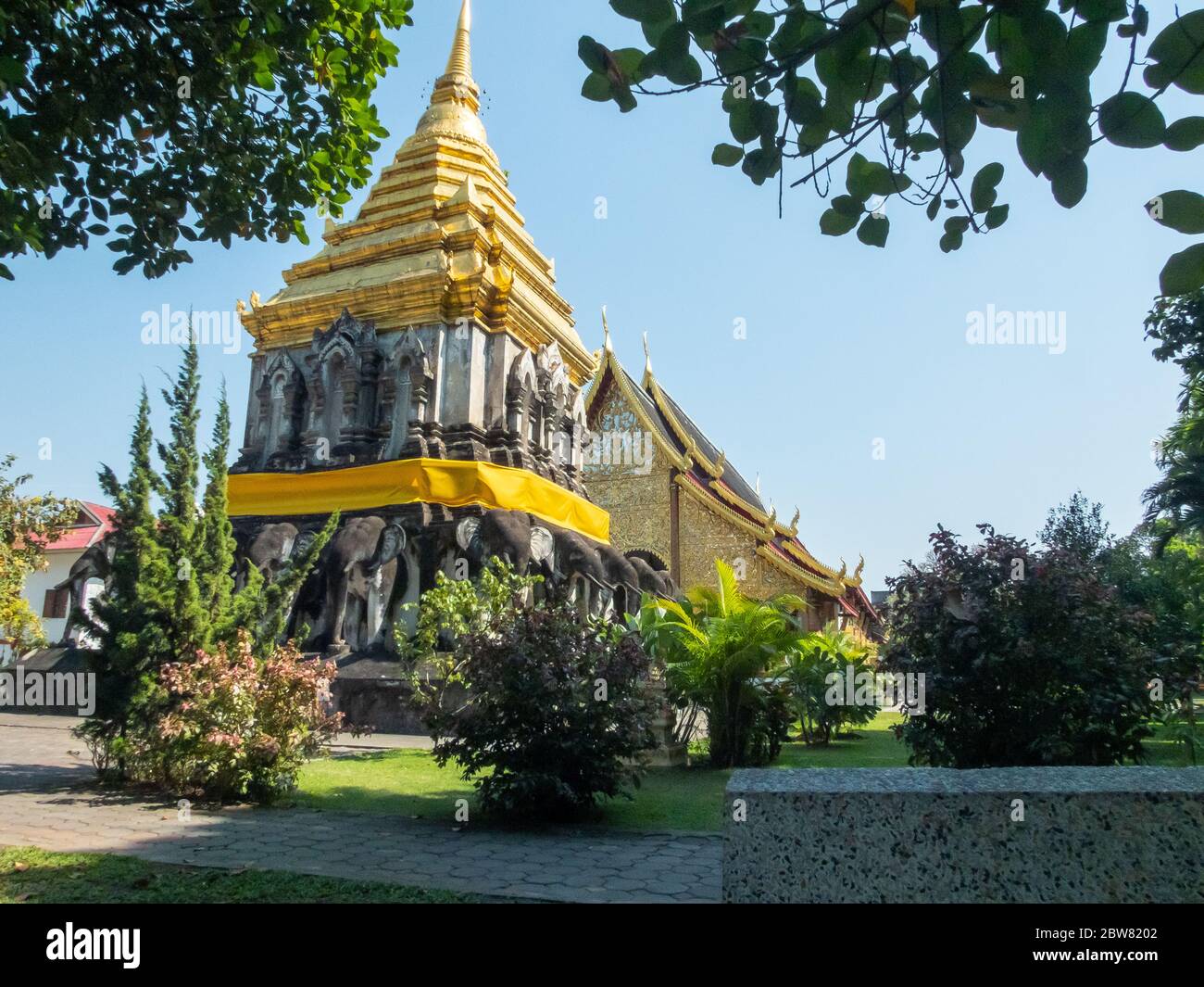 Wat Chiang Man was built by Mangrai: 209 in B.E.1297. It was the first ...