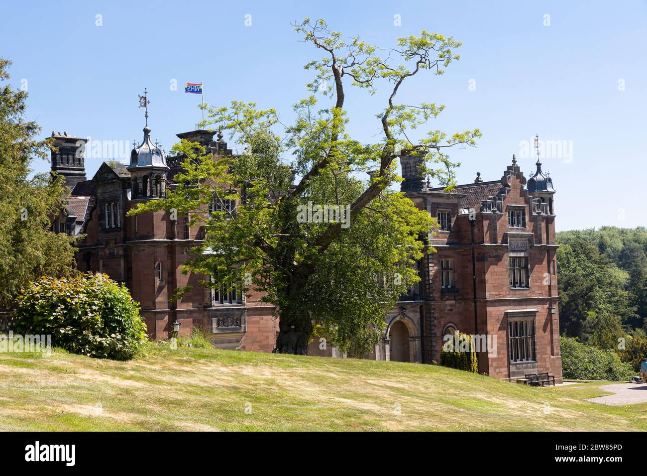 A country walk including the grounds of Keele Hall within Keele ...