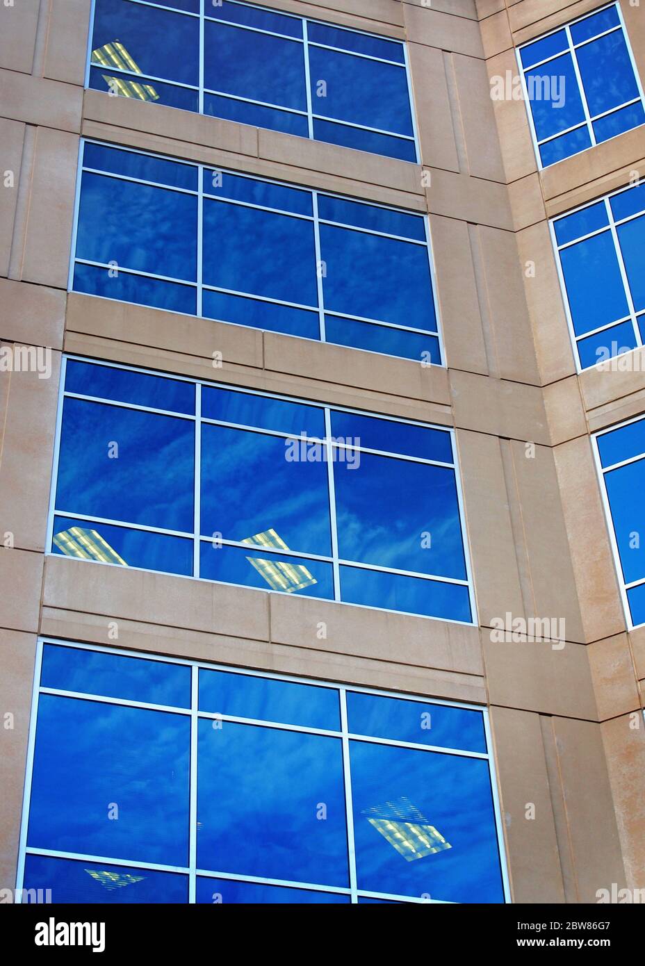 Office windows lights hi-res stock photography and images - Alamy
