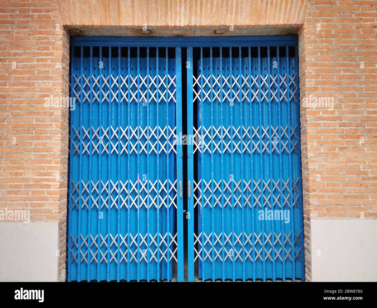 Blue iron door hi-res stock photography and images - Alamy