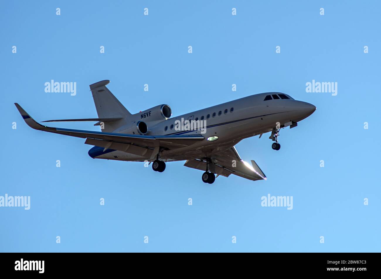 Dassault falcon 7x hi-res stock photography and images - Alamy