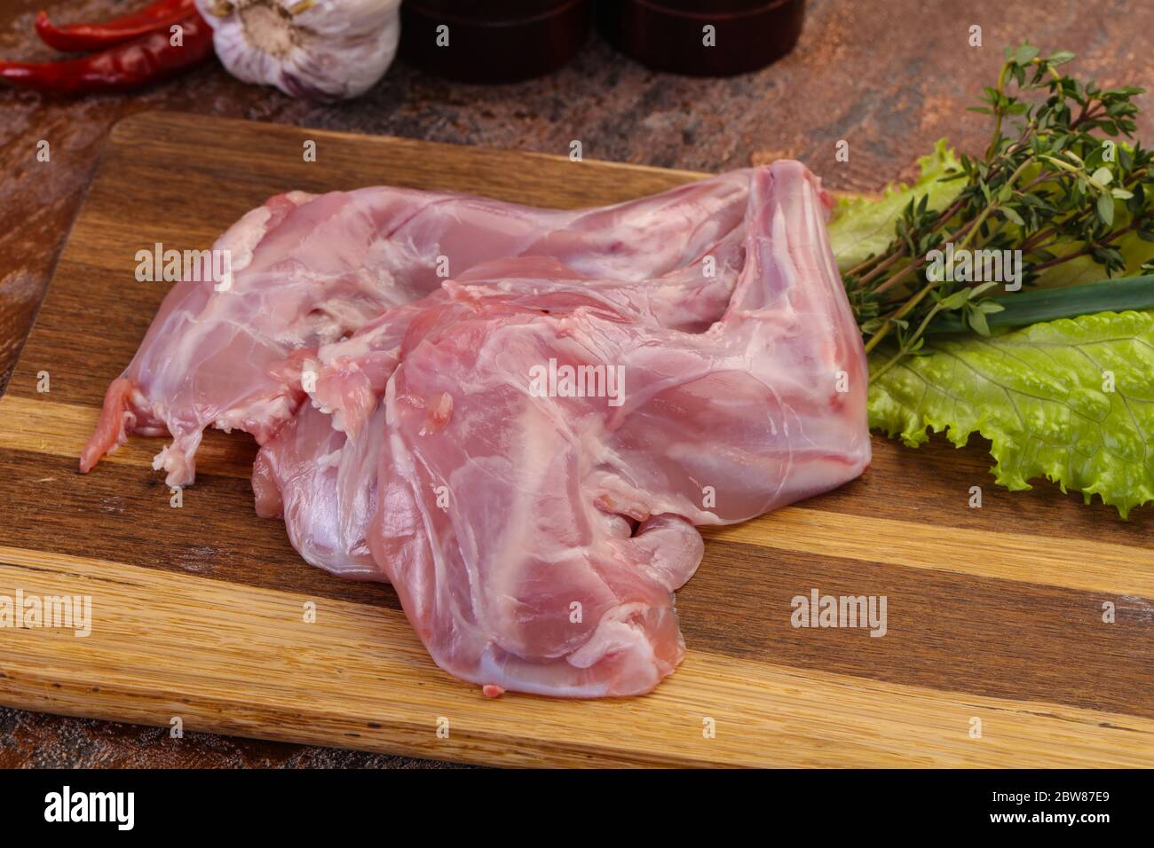 Raw rabbit legs ready for cooking Stock Photo - Alamy