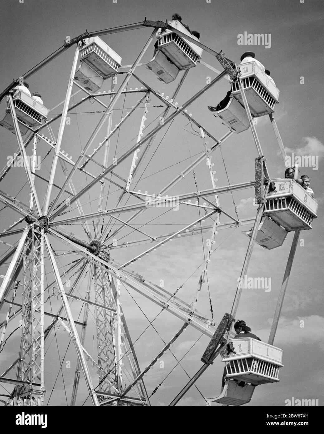 County fair 1950s hi-res stock photography and images - Alamy