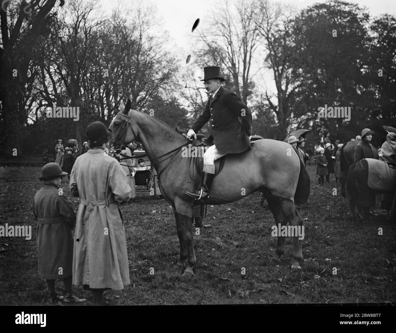 Meet of Leconfield hounds at Petworth House , Sussex . General Sir Ivor ...