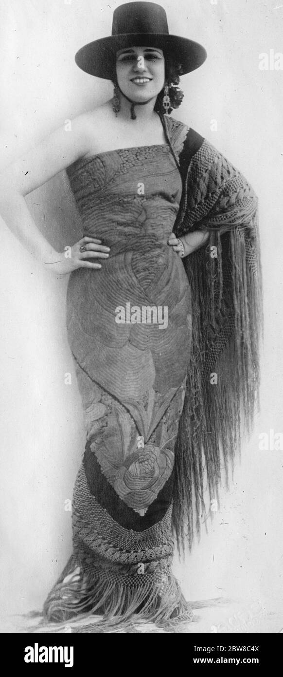 Bull fighter 1920 hi-res stock photography and images - Alamy