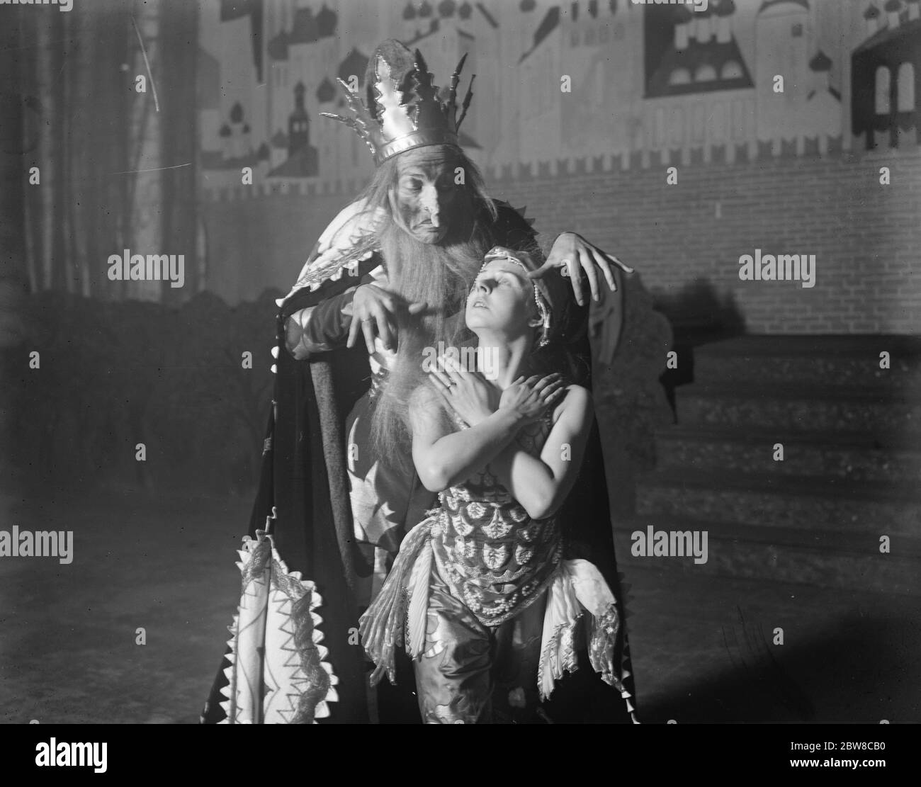 Lopokova 's return to the stage . Lopokova and Balanchin . 25 November ...