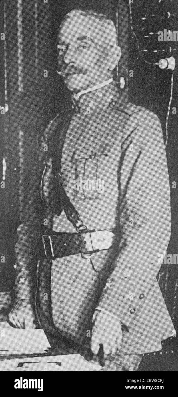 General attempt Black and White Stock Photos & Images - Alamy