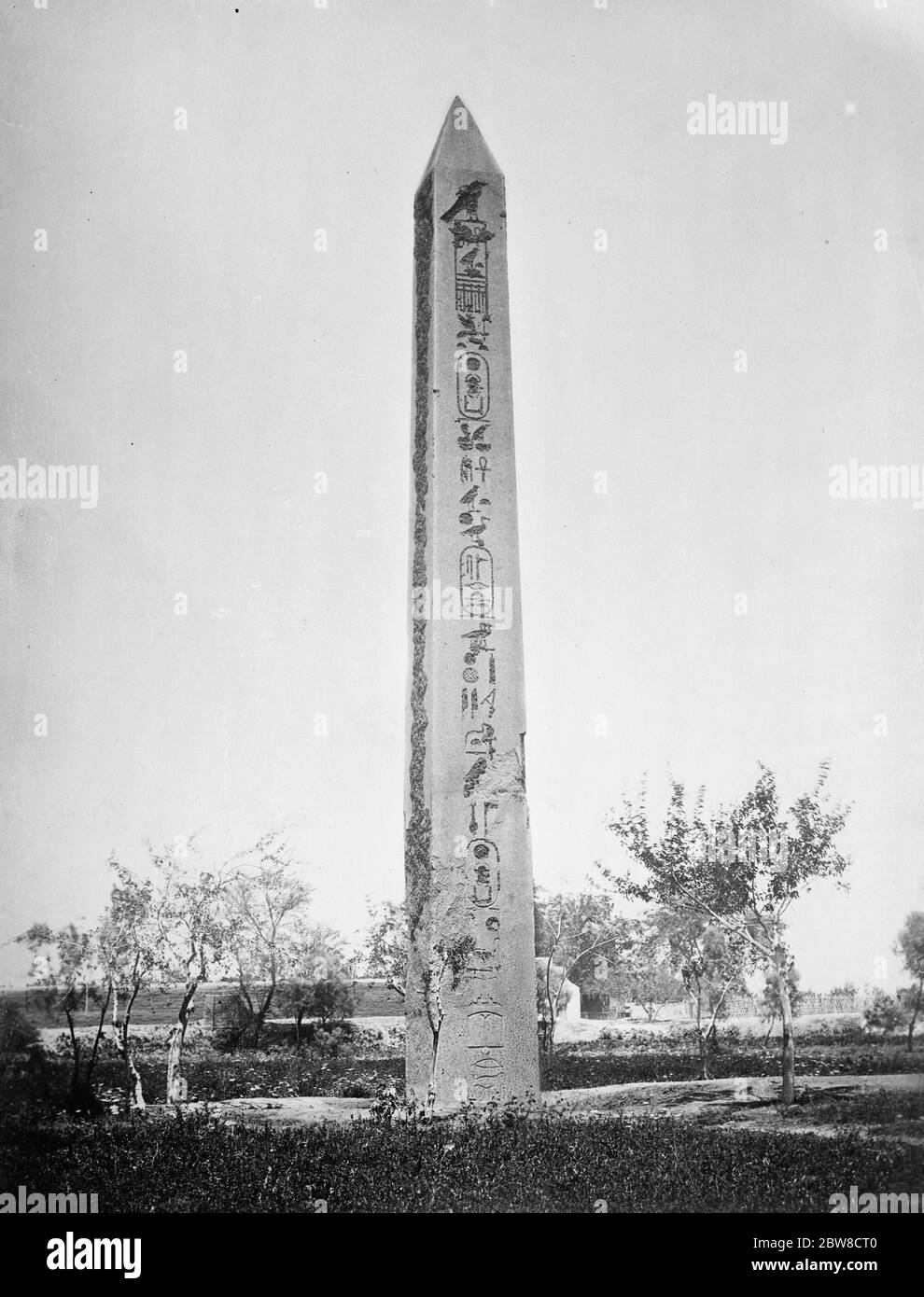 Cleopatra 's needle at Heliopolis . 28 May 1927 Stock Photo - Alamy