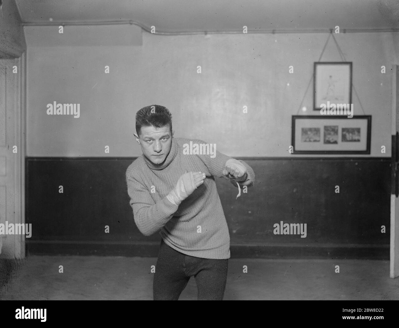 Boxing champion of france hi-res stock photography and images - Alamy