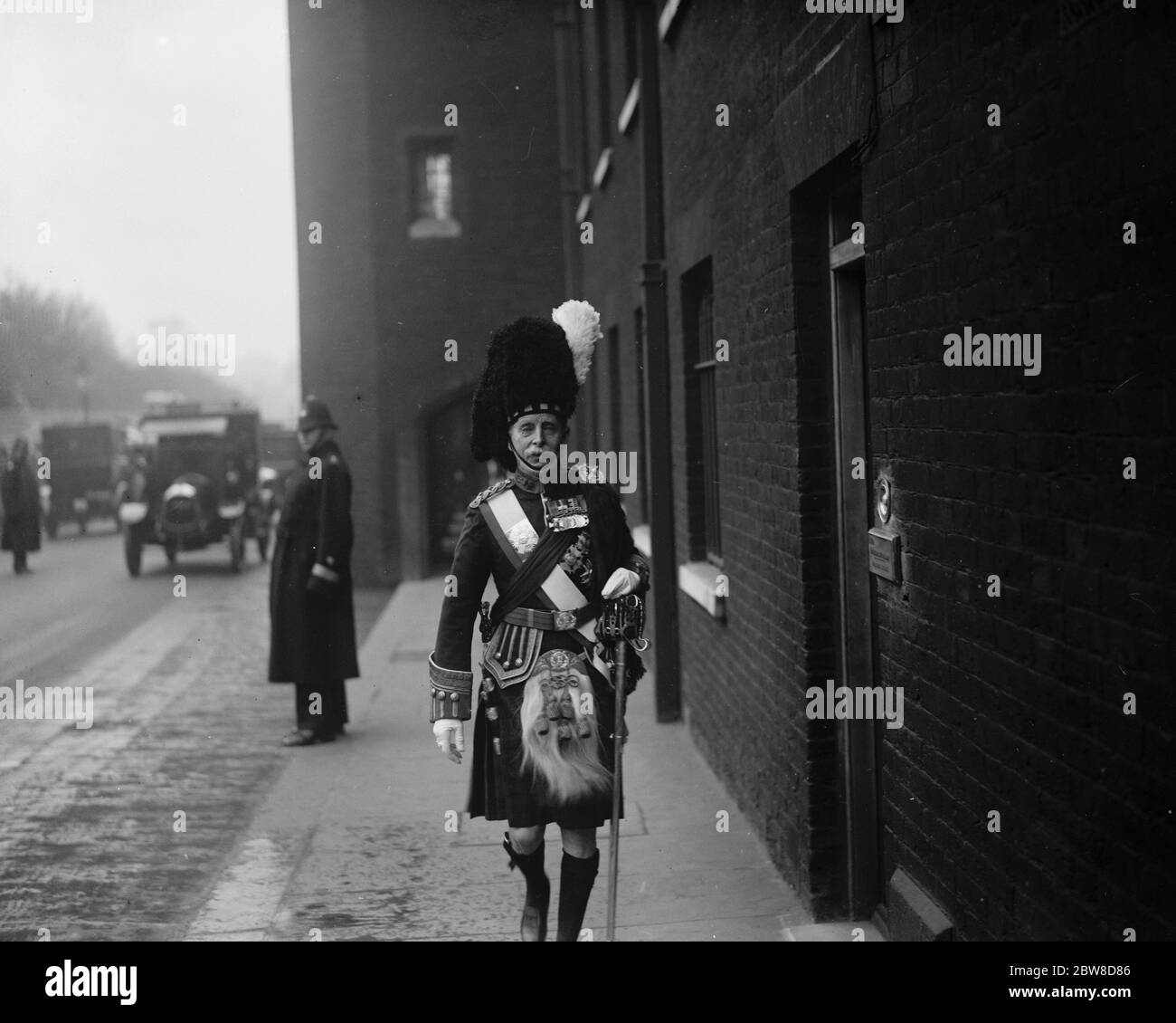 King ' s levee at St Jame ' s Palace . General Sir Ian Hamilton . 15 ...