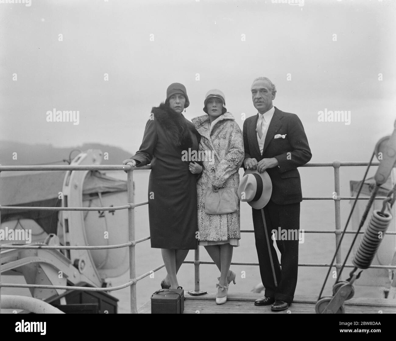 Mexican film star in England . Signora Dolores del Rio photographed ...
