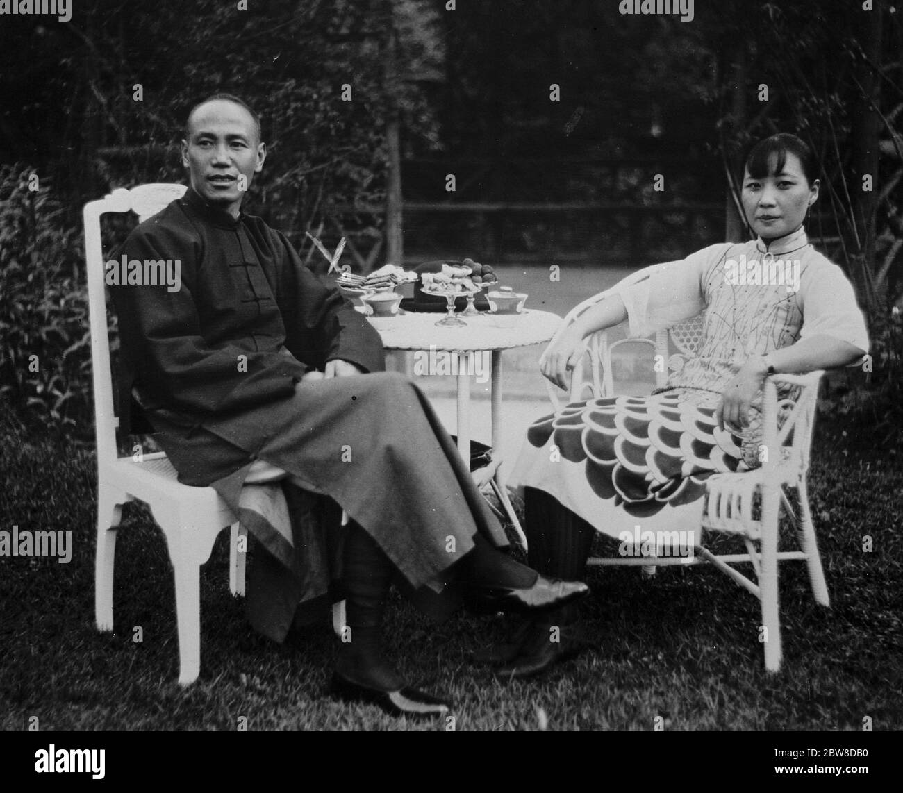 Chinese wedding customs hi-res stock photography and images - Alamy