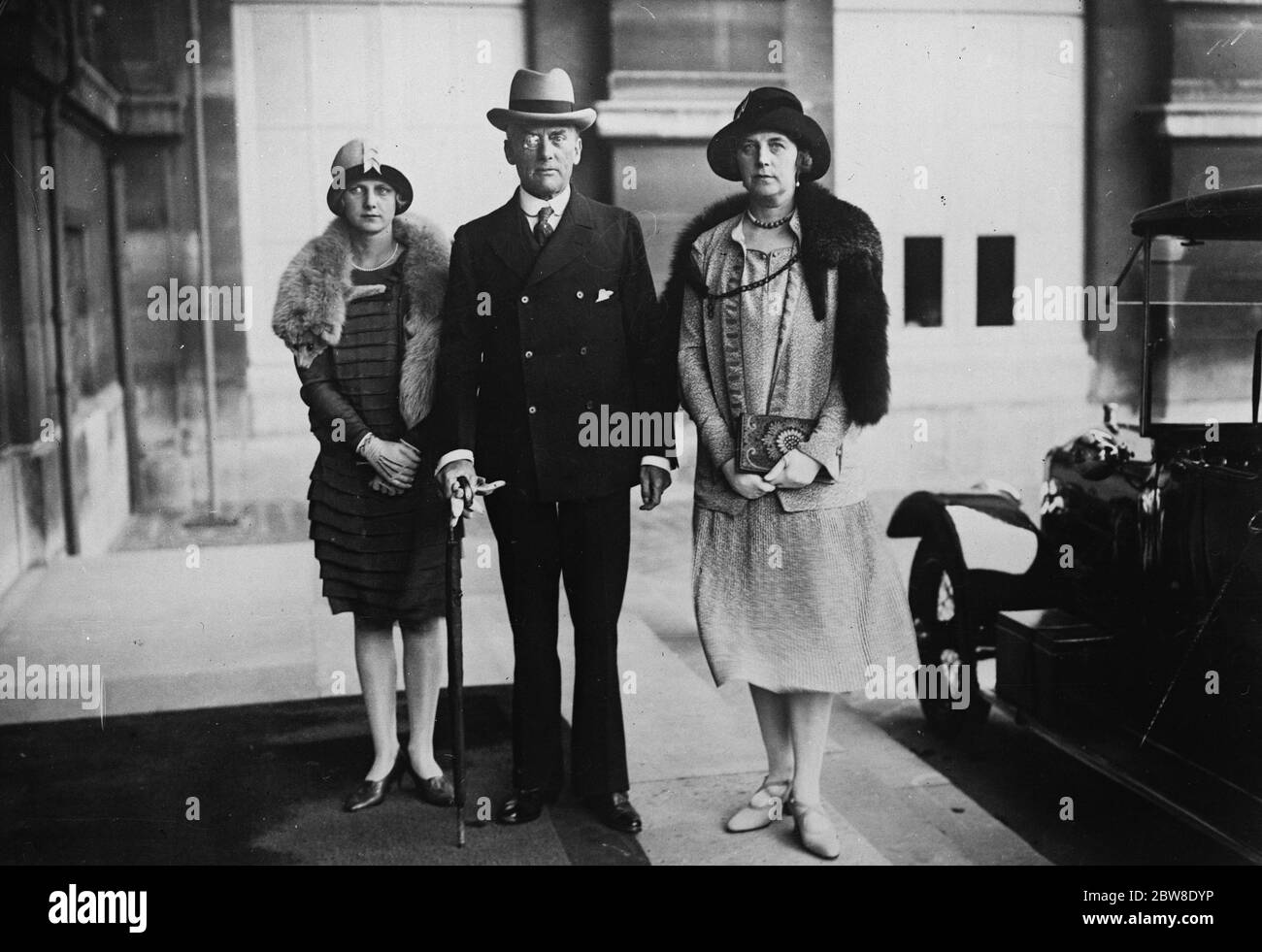 Mr and Mrs Austen Chamberlain with their daughter in Paris . 14 January ...