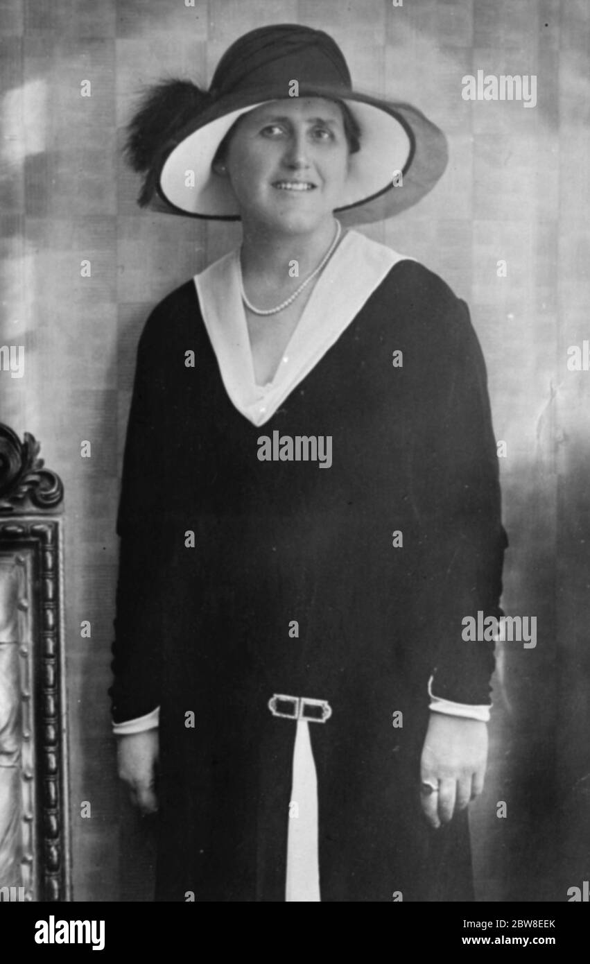 Frau von Lettow - Vorbeck wife of General Paul von Lettow - Vorbeck ...