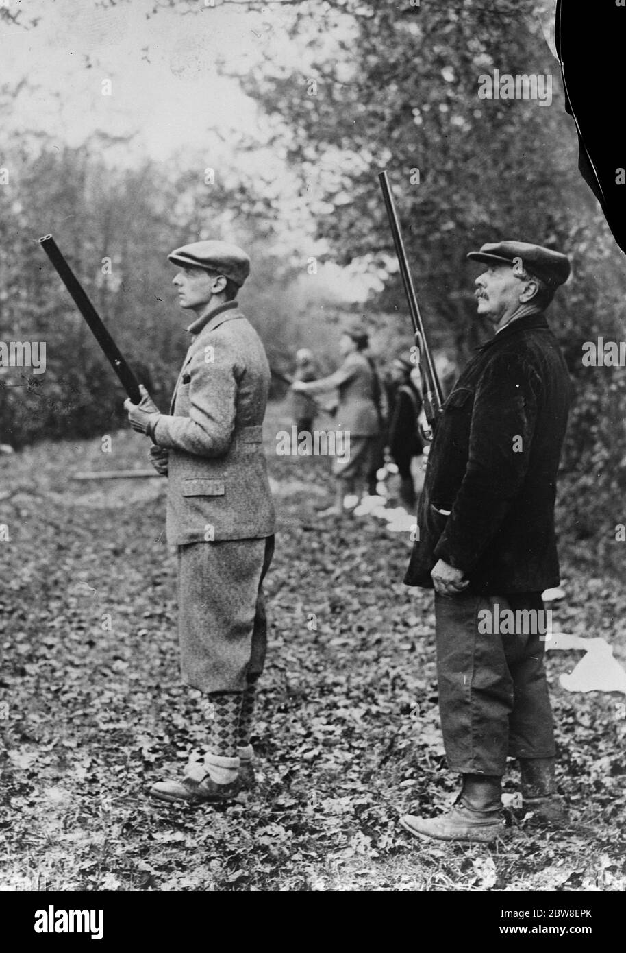 1930s shooting party hi-res stock photography and images - Alamy