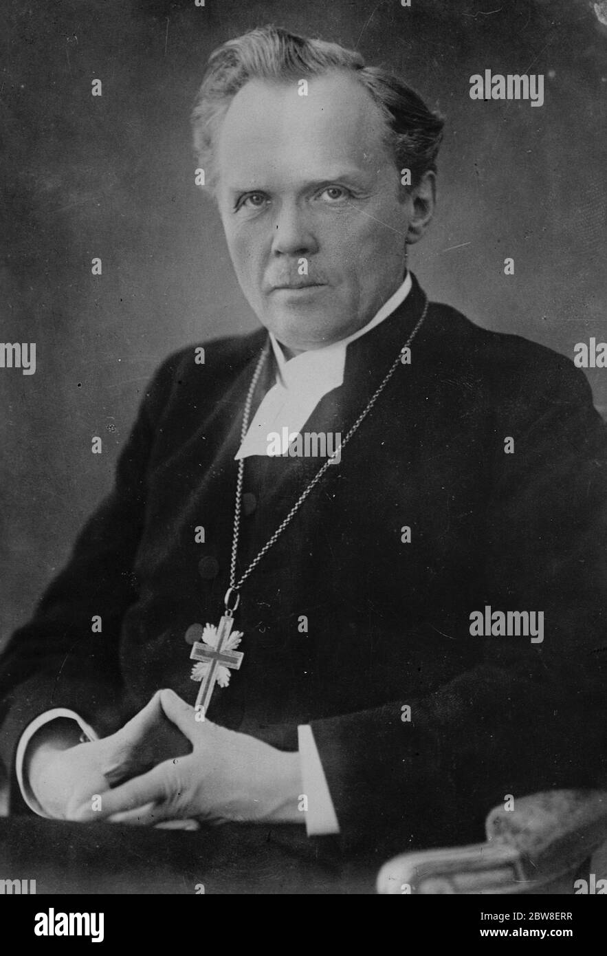 Nobel peace prizes . Awards to Mr Kellogg and Dr Soderblom . Dr Nathan ...