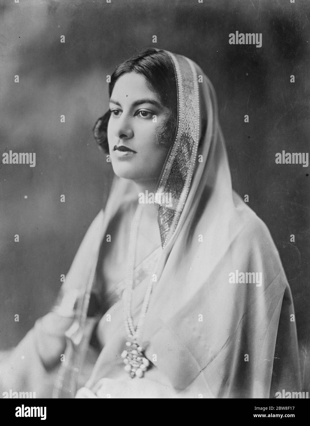 Indian ruler hi-res stock photography and images - Alamy