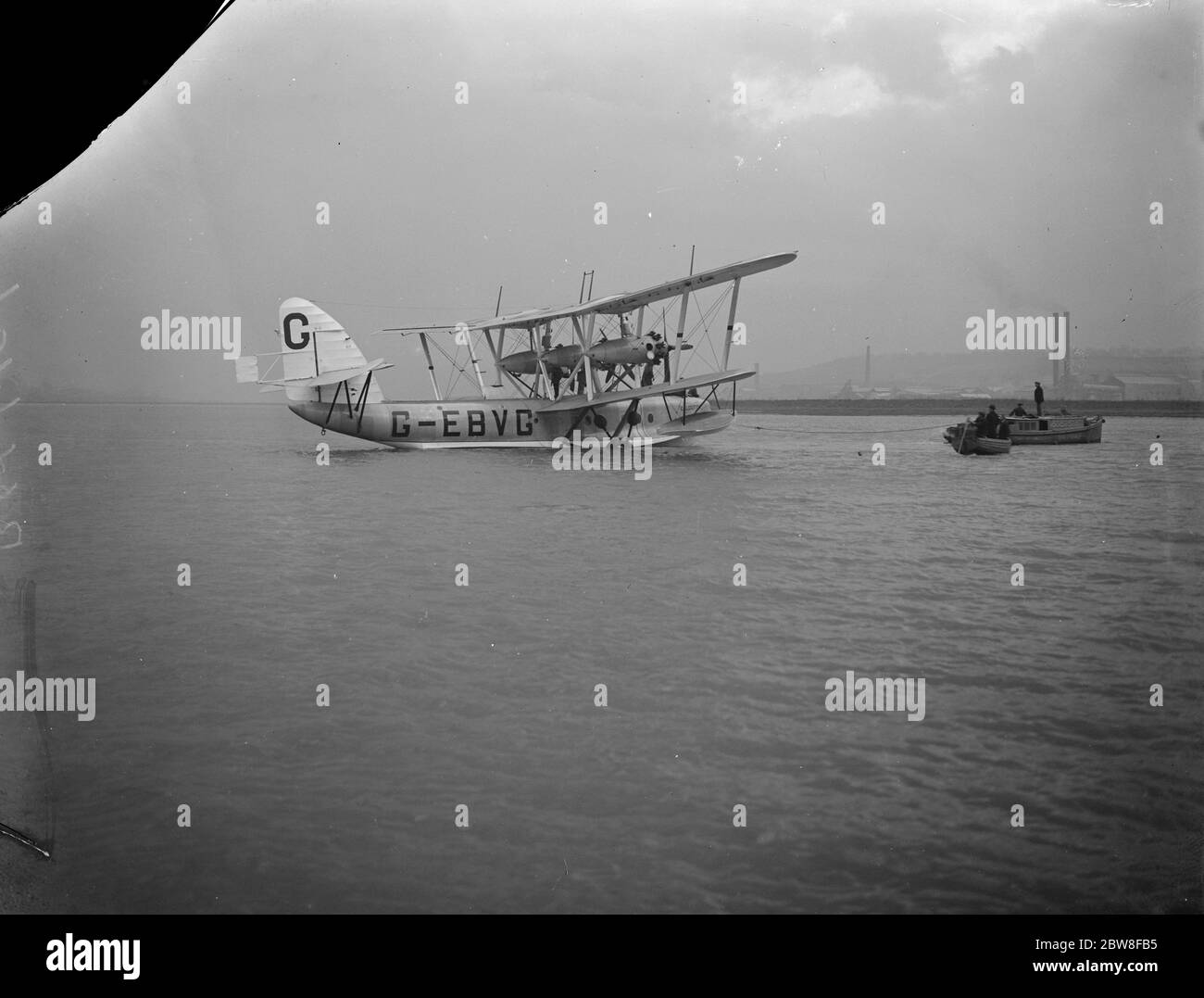Trials of biggest , fastest , and most powerful flying boat . The Short ...
