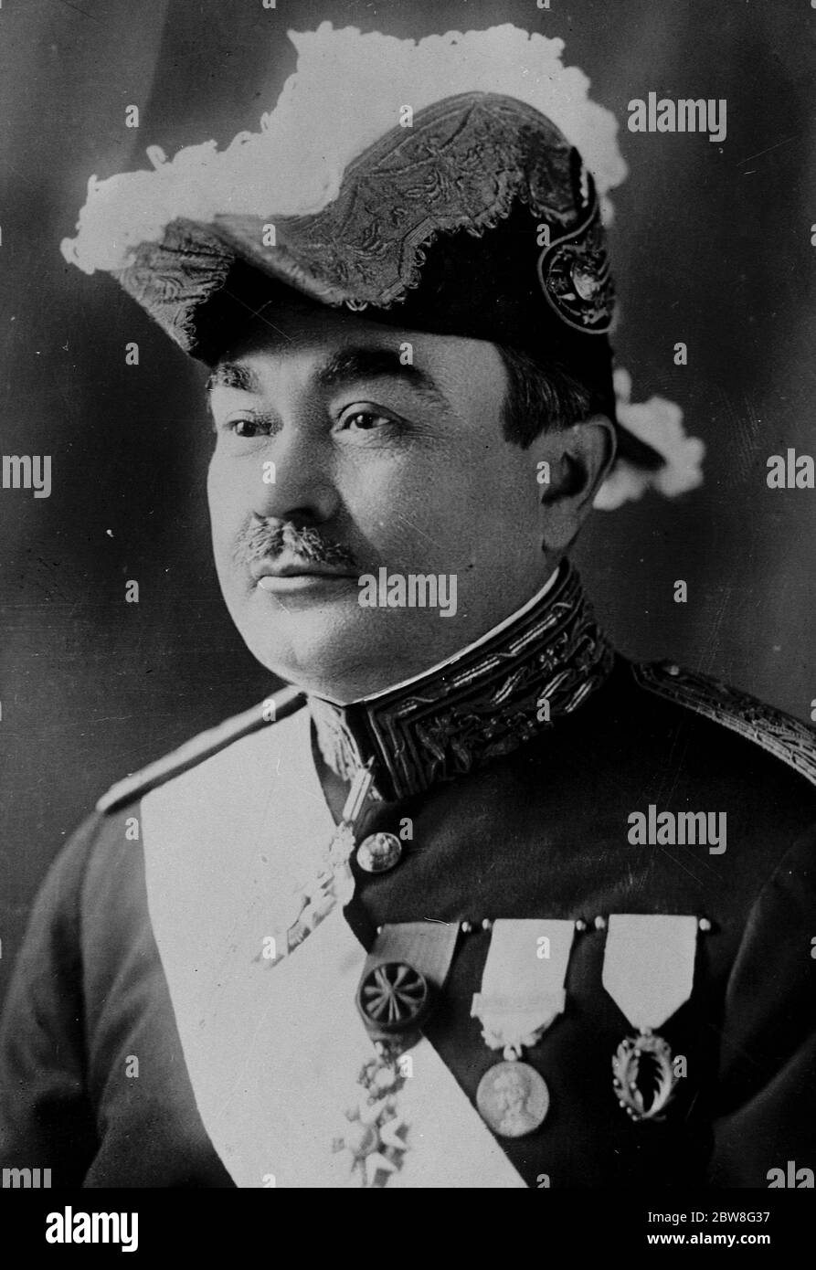 Algeria ' s new Governor General , undergoes an operation on arrival ...