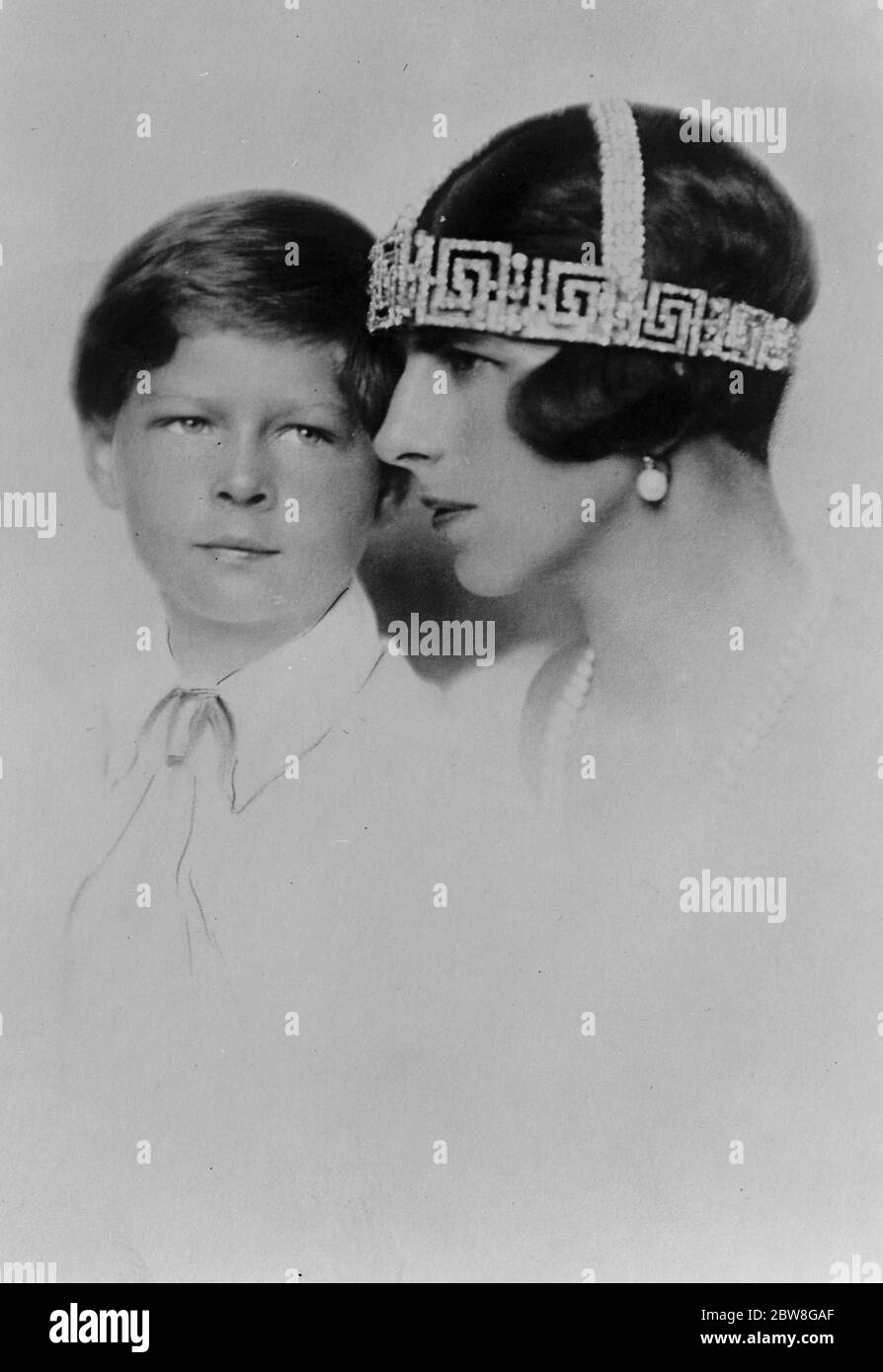 Queen helena hi-res stock photography and images - Alamy