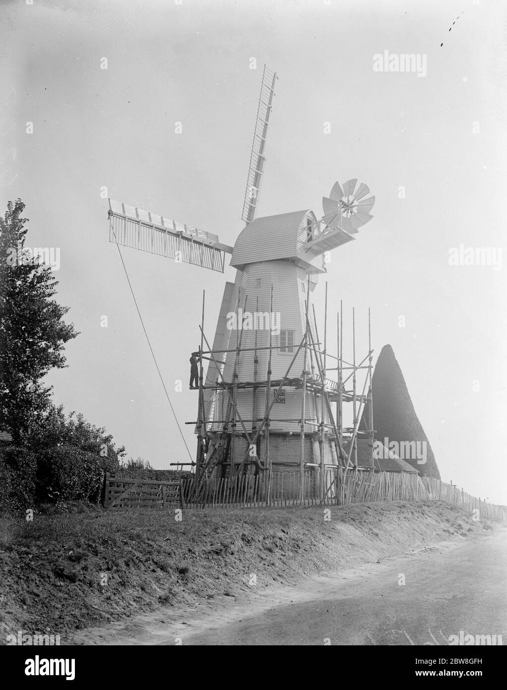 Well known landmark restored . The rebuilding of the smock windmill in ...