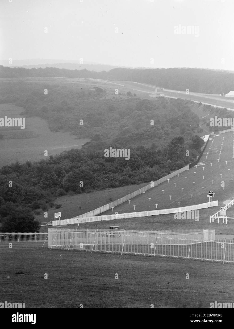 Goodwood racecourse 27 hi-res stock photography and images - Alamy