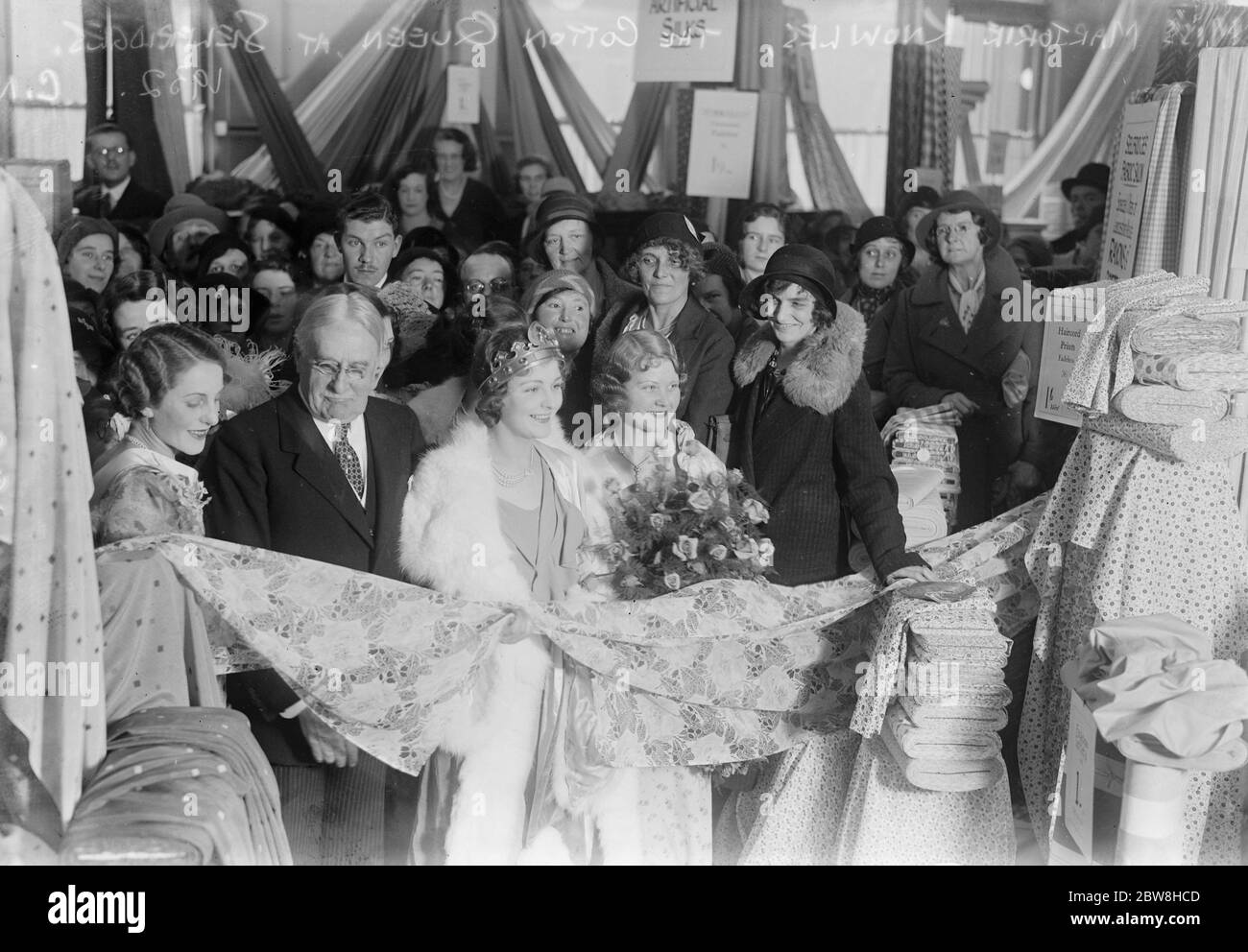 Cotton Queen , Miss Marjorie Knowles , at Selfridges . 24 October 1932 ...