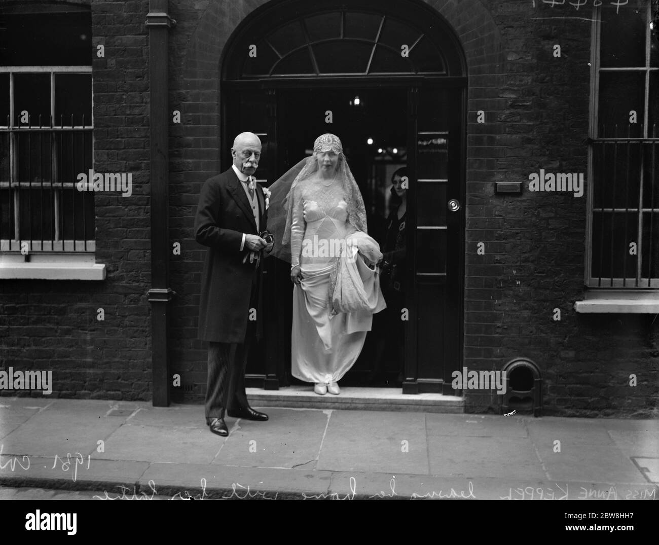 The queen attends Miss Keppel ' s wedding . The Queen attended the ...