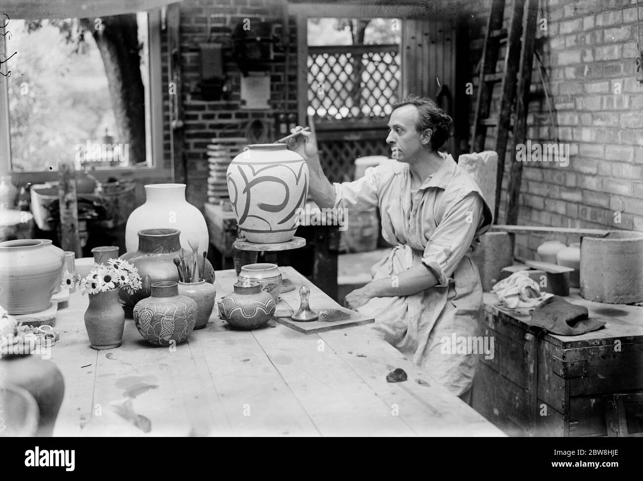 Distinguished artist potter who has his studio and kiln in London ...