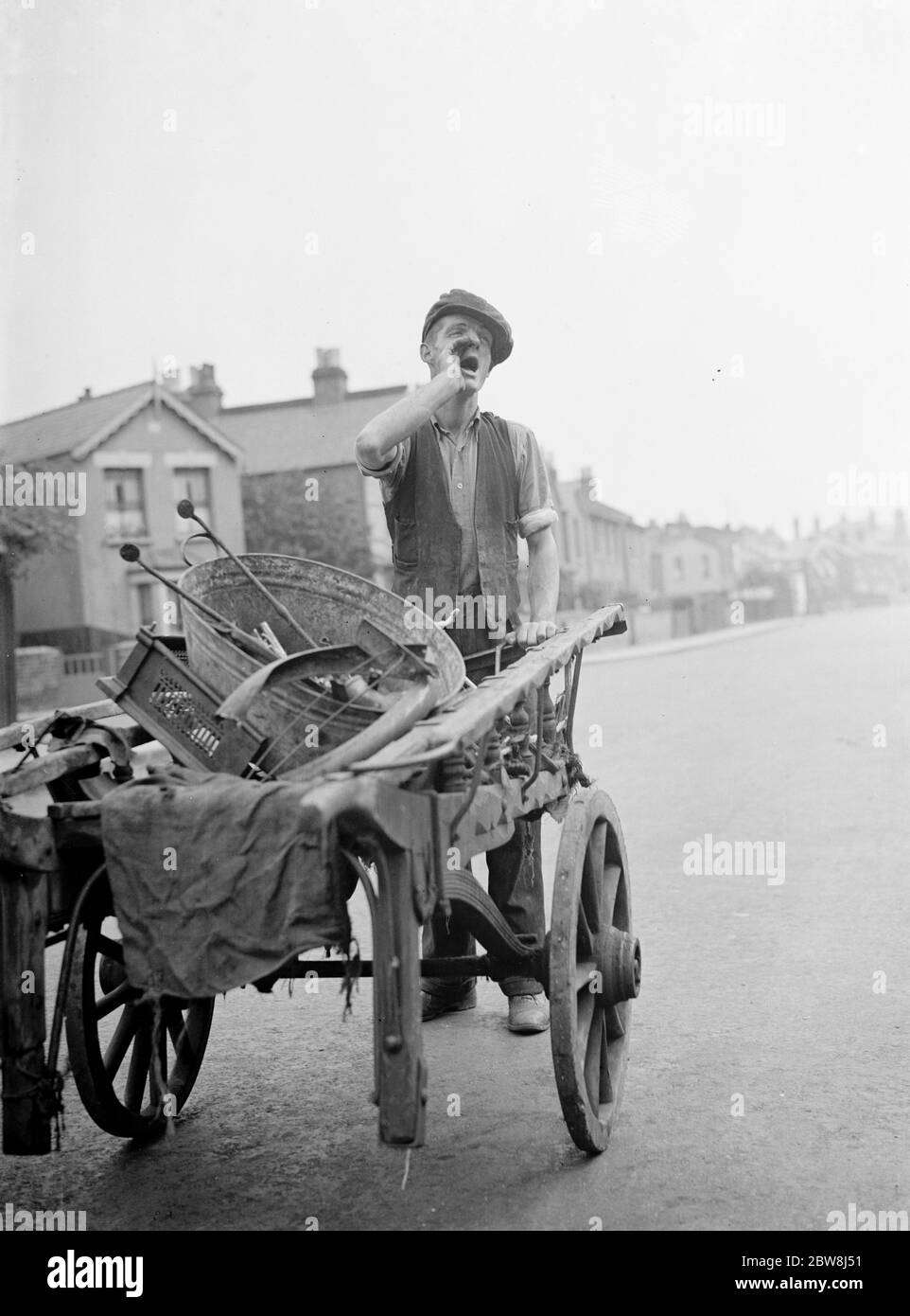 Recycling 1930s hi-res stock photography and images - Alamy