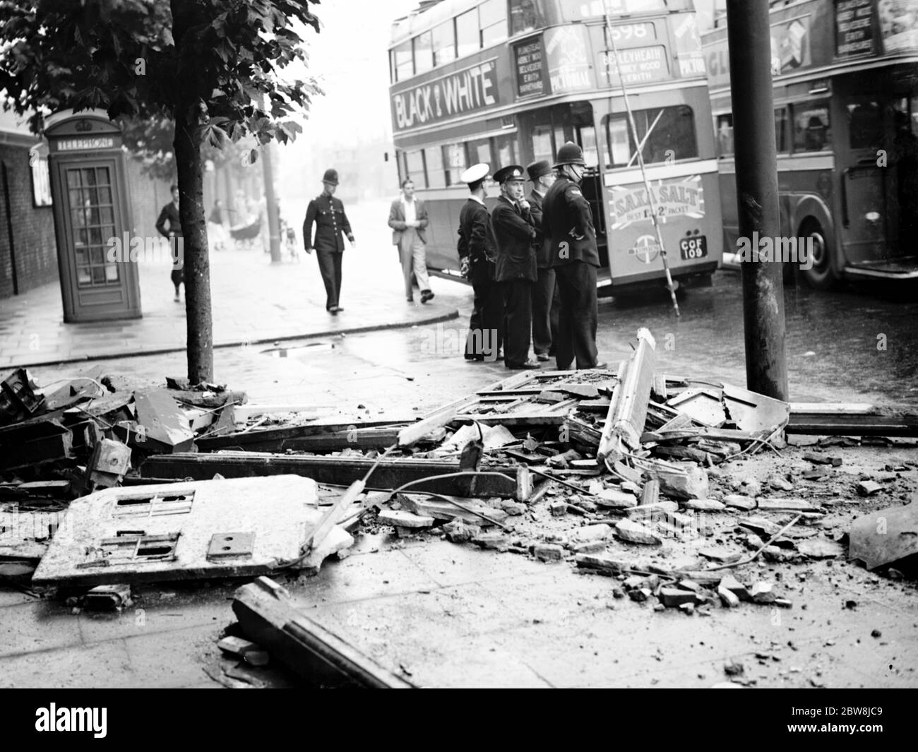 Crash trolley hi-res stock photography and images - Alamy