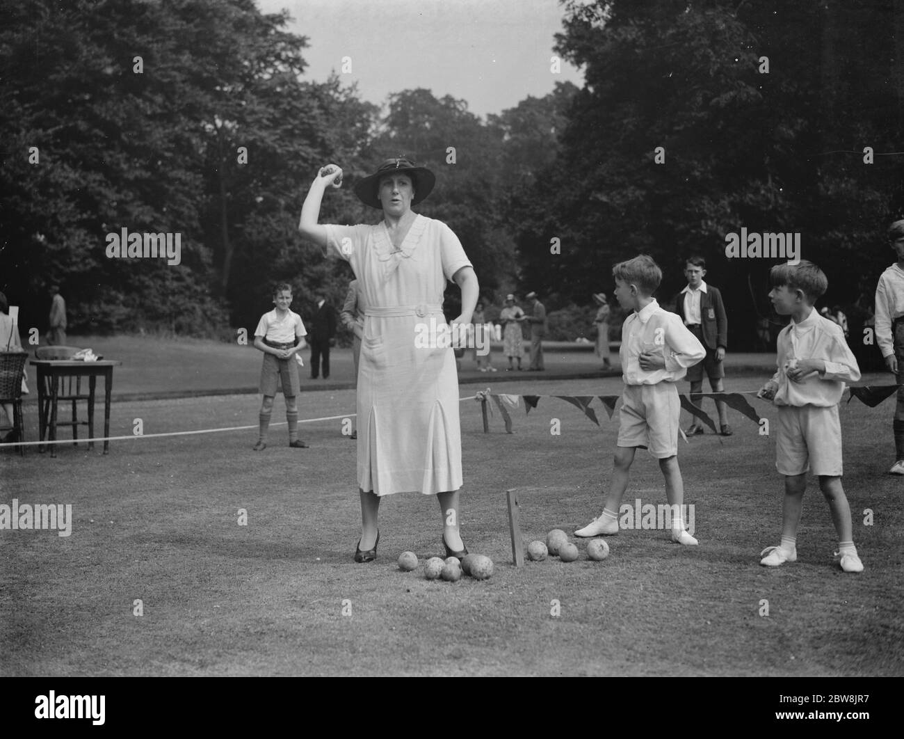 Mrs W O H Joynson opens garden fete , Kevington . 1937 Stock Photo - Alamy