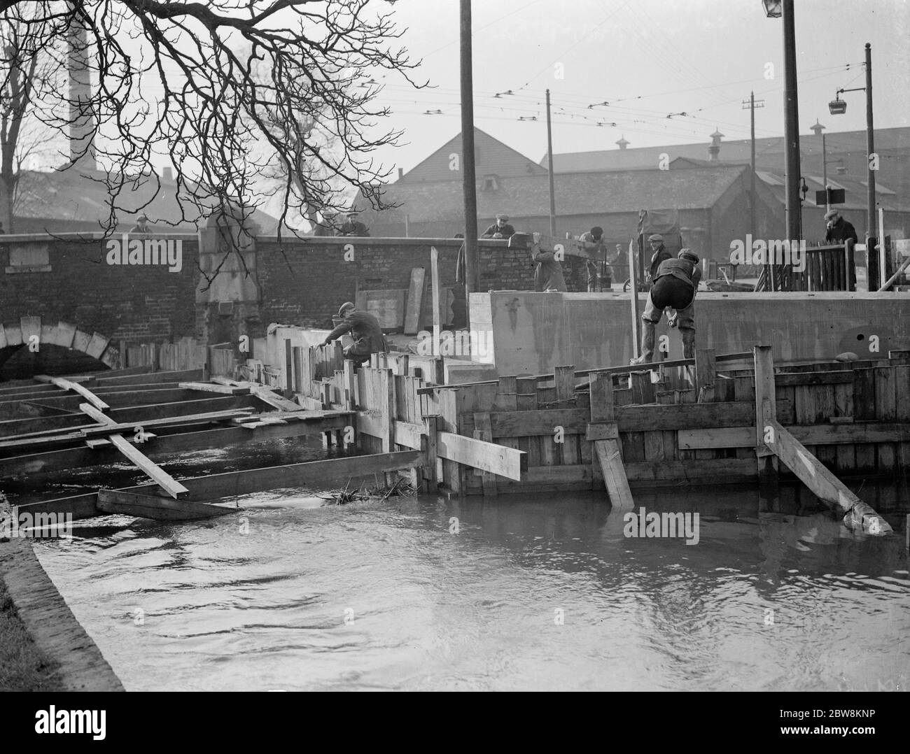 Crayford bridge Black and White Stock Photos & Images - Alamy