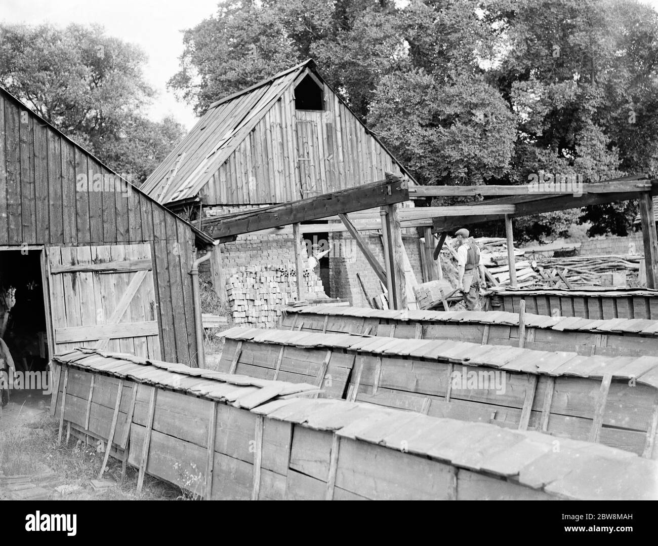 Drying bricks at the Hollinbourne brick works , Kent . 1935 Stock Photo ...