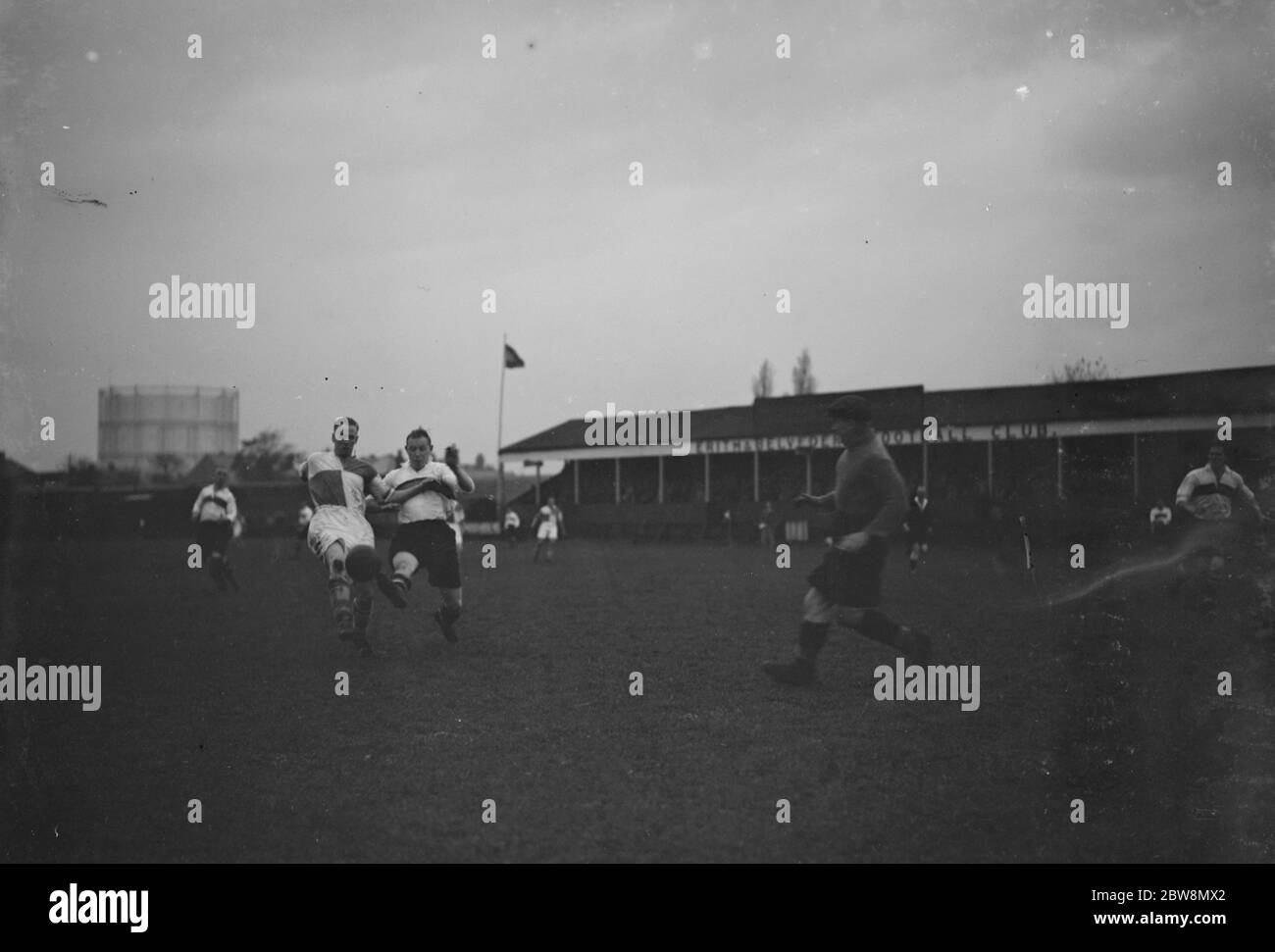 Amateur football pitch hi-res stock photography and images - Alamy