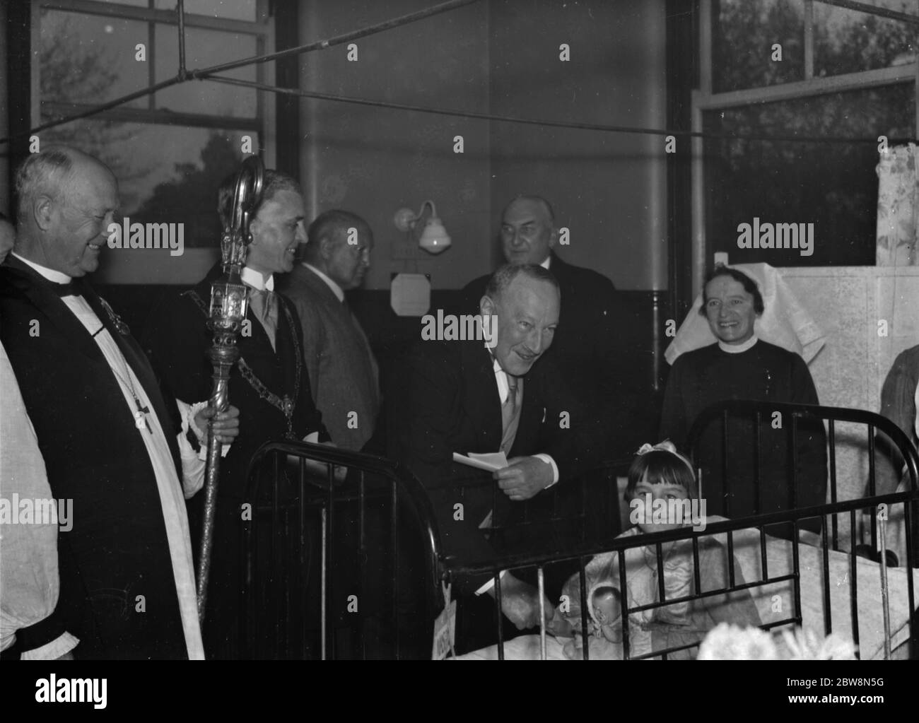 Mr E W Meyerstein , the High Sherrif of Kent , speaking to some young ...