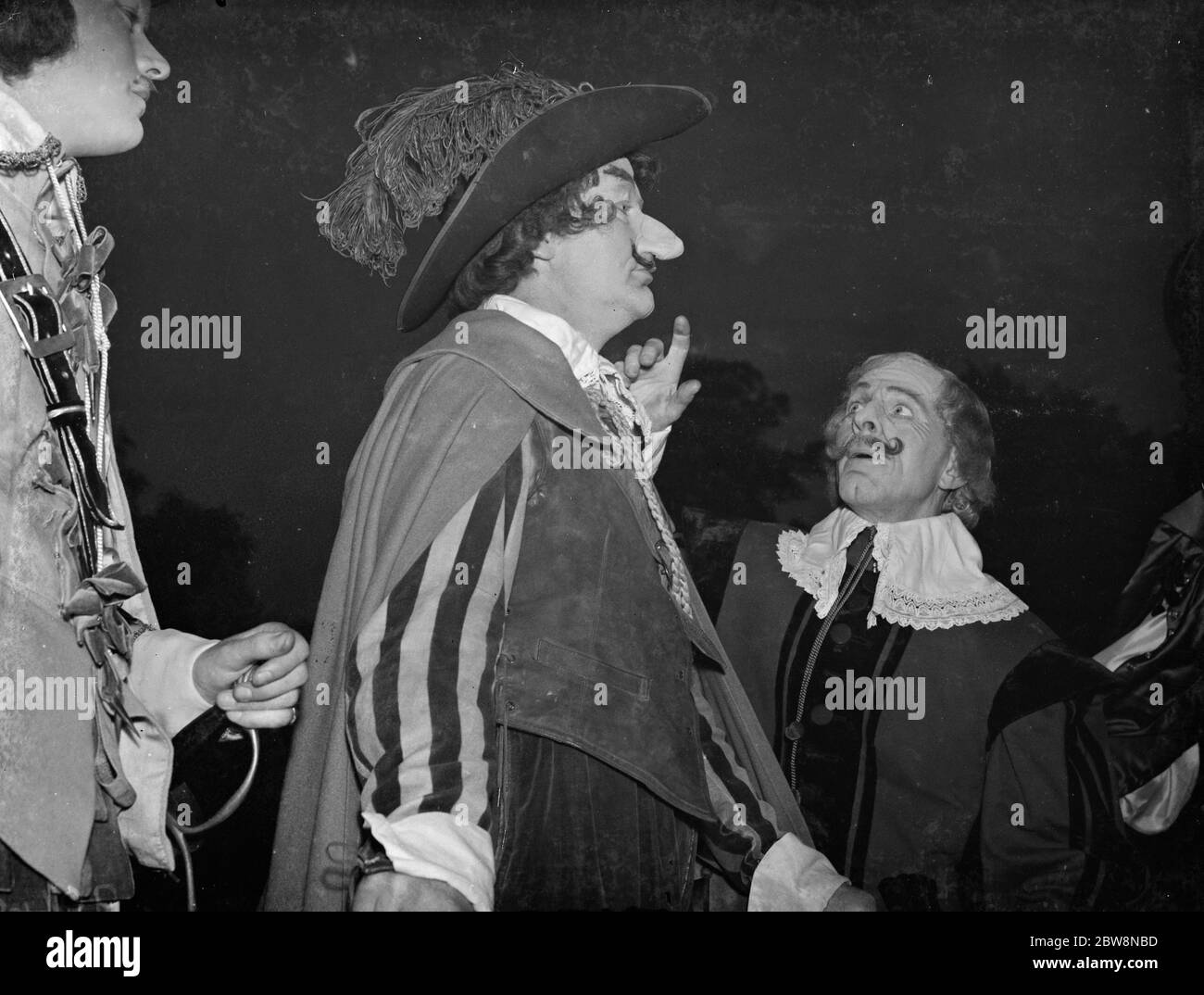 Perform group hi-res stock photography and images - Alamy Perform group hi-res stock photography and images - Alamy