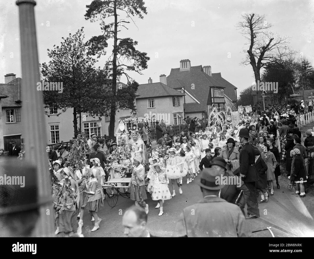 May Queen procession through Hayes Common . 1936 Stock Photo - Alamy