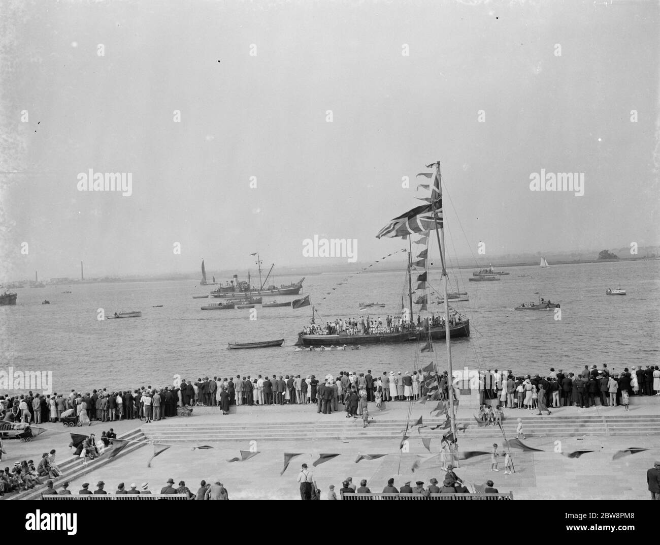 Themes sailing boat Black and White Stock Photos & Images - Alamy