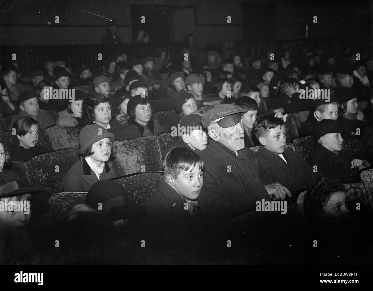 Children from Welling go to a christmas party at the Odeon Cinema ...