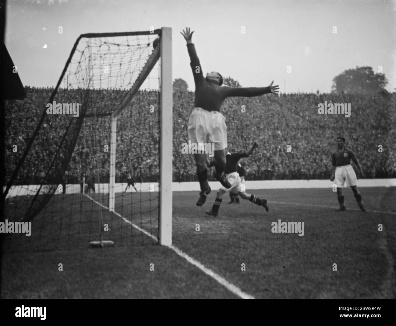 Leeds football hi-res stock photography and images - Alamy