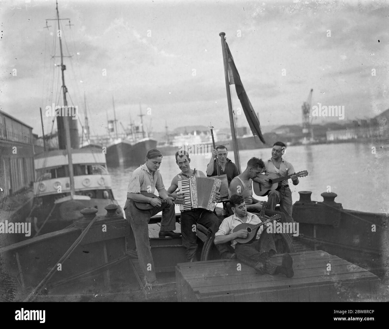 Tramp steamer 1930s hi-res stock photography and images - Alamy