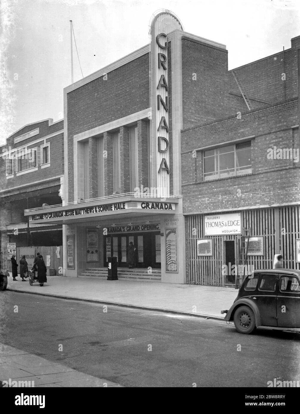 Granada cinema hi-res stock photography and images - Alamy
