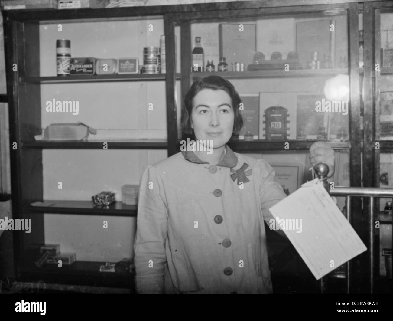 Mrs gladys smith hi-res stock photography and images - Alamy