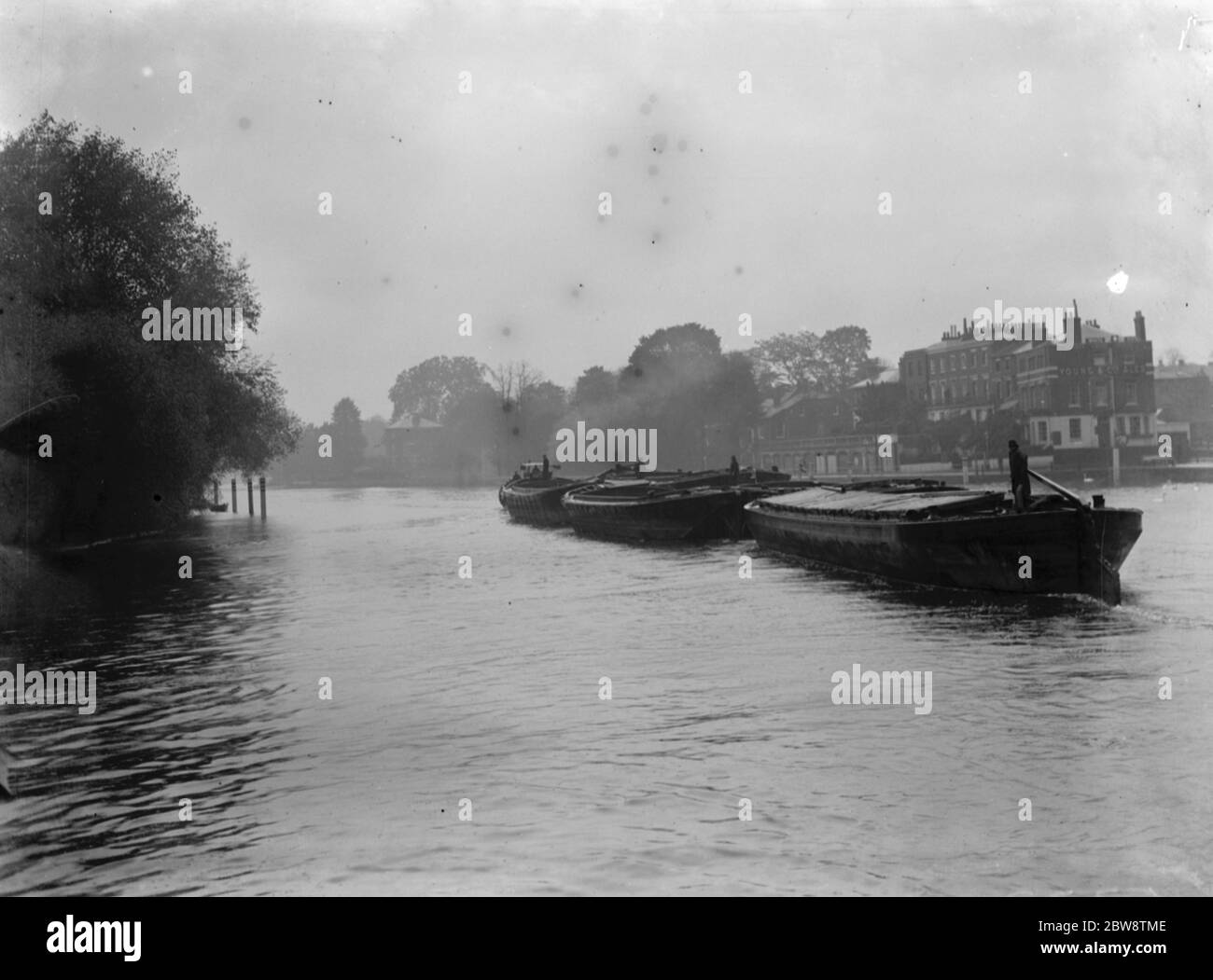 Historic thames barges hi-res stock photography and images - Alamy