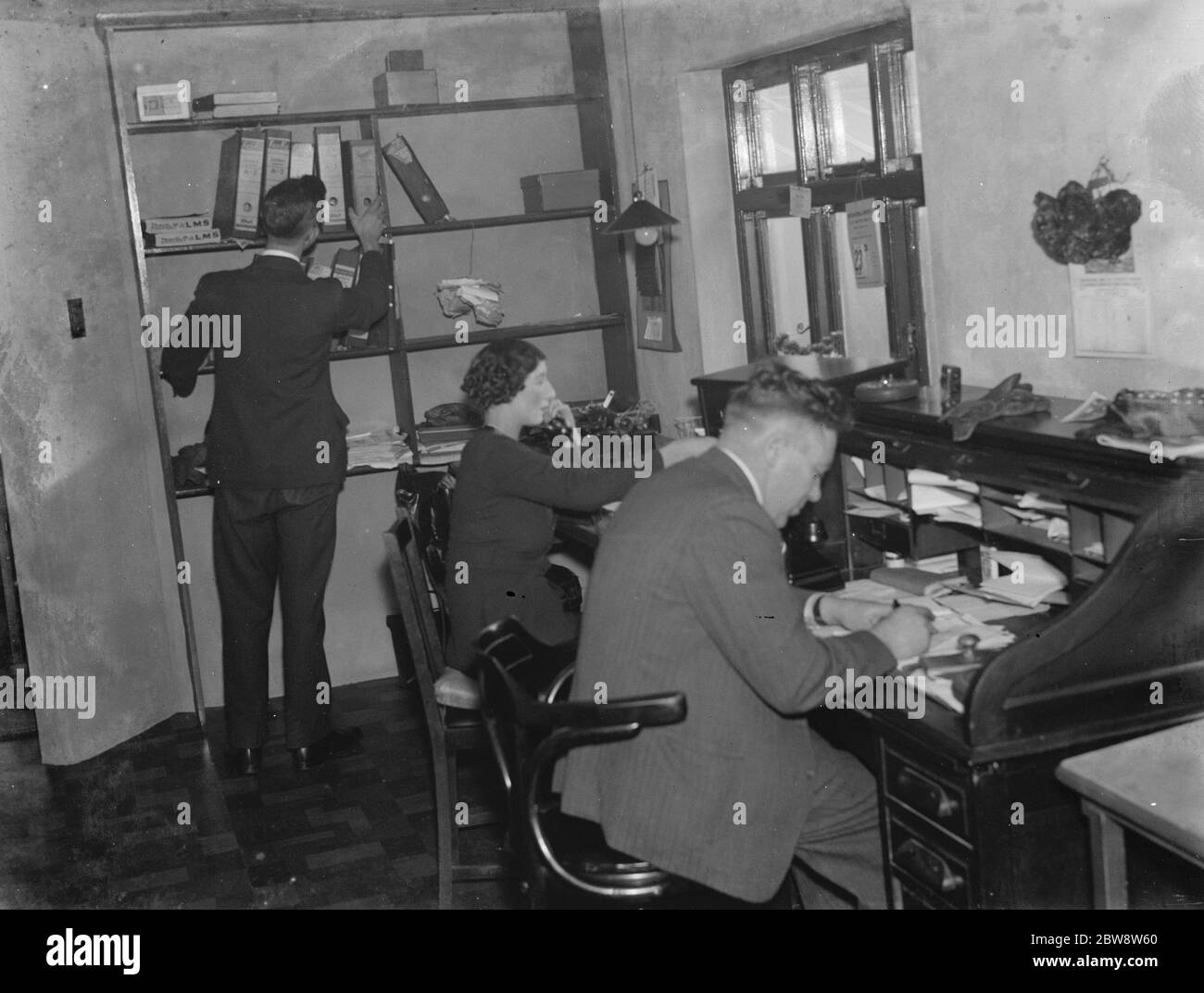 1930s office interior hi-res stock photography and images - Alamy