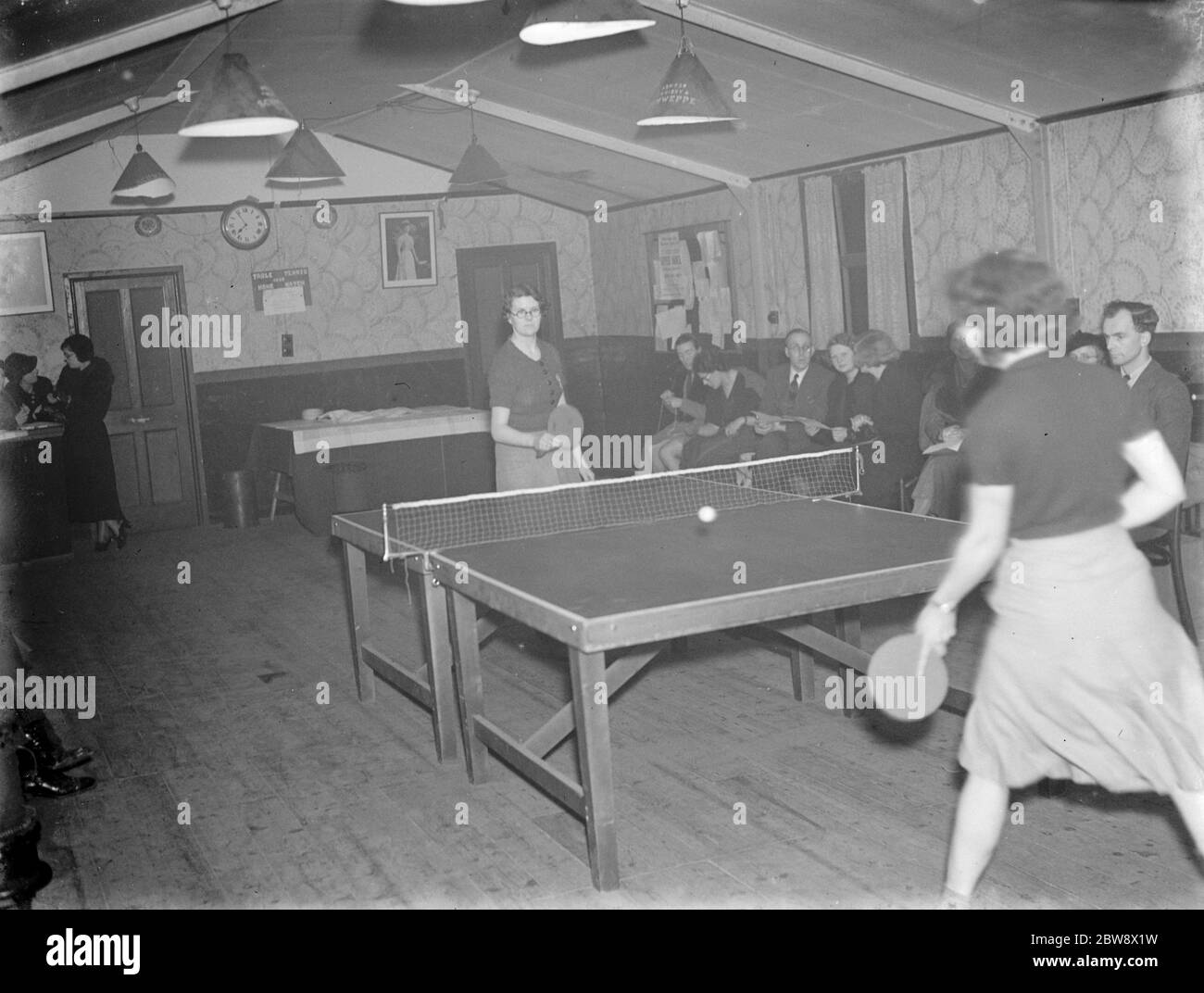 Ping on lane hi-res stock photography and images - Alamy